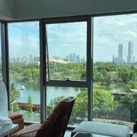 China Black Fiberglass Gray Mesh Custom Made Roller Fly Screen Door for sale