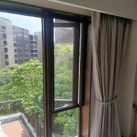 China 48 Multi Function Network Roller Retractable Screen Door Systems H2 for sale