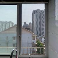 China Anti Mosquito Retractable Screen Window Sliding Door Screen for sale