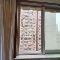 China Aluminum Casement Window Roller Screen Window Retractable Screen  Door Customed Color for sale