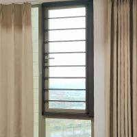 China Aluminum Retractable Fly Screen Door Mothproof Mosquito Nets Door Net Aluminium Profile Doors Folding Fly Window for sale