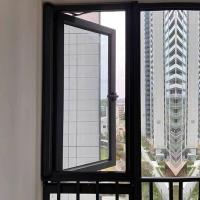 China Semi Finished Aluminum Alloy Fiberglass Retractable Screen Door Insect Resistant for sale