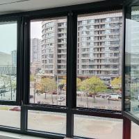 China Modern Single / Double Glazing Mesh Sliding Retractable Door for sale