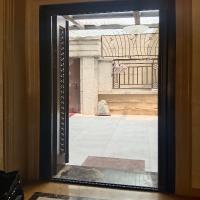China Convenient And Practical Retractable Mesh Screen Door With Custom Color Option for sale