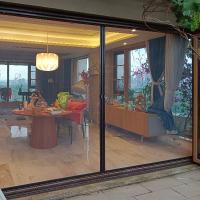 China Aluminum Roller Screen Door with Standard Dimensions and Powder Coating for sale