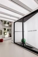 China Aluminum Door To Door Retractable Screen Door Systems Customizable for sale