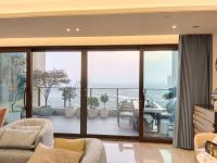 China Retractable Powder Coating Roller Screen Door For Wall Mounted Installation for sale