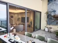 China Powder Coated Rolling Screen Door With Fiberglass Mesh For Enhanced Security for sale