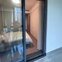 China Wholesale Retractable Mosquito Screen Door Frame Aluminum Alloy Barrier Free Fly Screen Door for sale