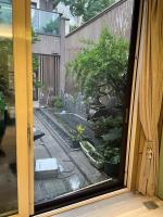 China Trackless Retractable Insect Fly Screen Door Fiberglass Screen Anti Mosquito Sliding Door Screen for sale