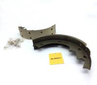 China 220mm Iron Drum Brake Shoe Pad Assembly Replacement For Passenger Motorcycle for sale
