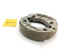 China Ceramic Brake Shoe Pad Replacement Rear & Front For Yamaha YBR125 for sale