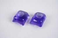 China Lavender Scented Laundry Pods Stain Removal Soft Laundry Detergent Pods for sale