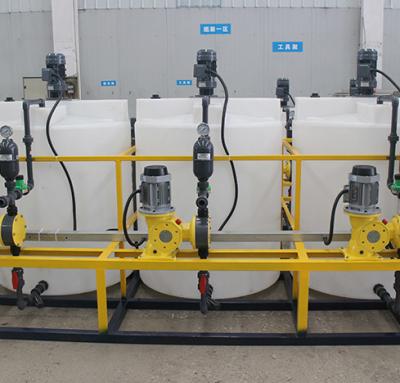 China Yellow Industrial PE Dosing Bucket 1000L Corrosion Resistant for Sludge Dewatering Equipment for sale