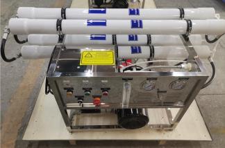 China 5000L/D Seawater Reverse Osmosis Equipment 208L/H 2.6KW for Fishing Boats Daily Water Supply for sale