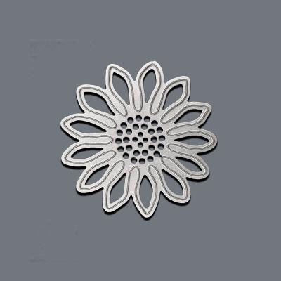 China Photochemical Etching Metal Craftworks with 0.02-1.5mm Thickness and ±0.005mm Tolerance for Custom Logos for sale