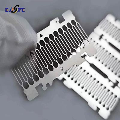 China Precision Etched Stainless Steel Razor Blades with ±0.01mm Tolerance for High-Volume Manufacturing for sale
