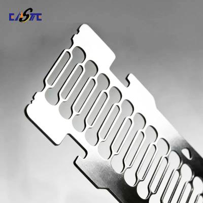China Chemical Etched Ultra-Thin Razor Blades 0.02mm Burr-Free Stainless Steel Precision Cutting for sale