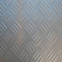 China 201 Stainless Steel Checkered Sheet Diamond Plate Anti Slip Corrosion Resistant for sale