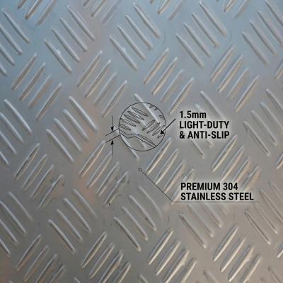China 304 Stainless Steel Checker Plate Small Diamond Pattern 1.5mm Light Duty Anti Slip for sale