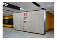 China Supermarket Colourful Storage Locker Luggage With 15 Inch Adertising Touch Screen for sale