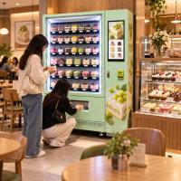 China Winnsen Smart Refrigerated Vending Machine with Elevator for Cake Shop Dessert Display for sale