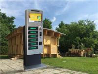 China Winnsen Multi Languages Cell Phone Charging Stations Kiosks With 6 Digital Lockers for sale