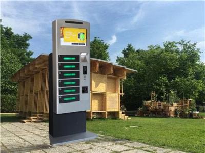 China Winnsen Multi Languages Cell Phone Charging Stations Kiosks With 6 Digital Lockers for sale