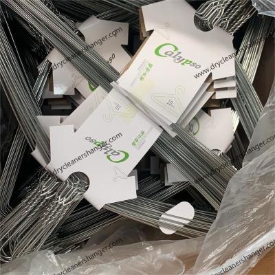 China 550 Pcs Per Carton Galvanized Wire Hanger Long-lasting High Loading Capacity Of 950 Cartons /20ft Container for sale