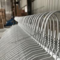 China 13 Guage White Galvanized Laundry Wire Hanger For Laundromat for sale