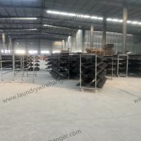 China 1150 Cartons Capacity Silver Electro Galvanized Steel Hanger Per 20 Ft Container for sale