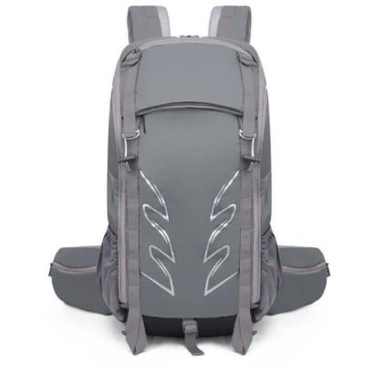 China Custom 50 L Hiking Sports Travel Breathable Waterproof Backpack for sale