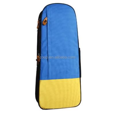 China Waterproof Outdoor Sports Bag with Mesh Back Panel for Breathability and Reinforced Top Handle for sale