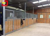 China Q235 Low Carbon Steel Wire Horse Stable Partitions With Sliding Door For Equestrian Barns for sale