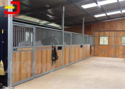China Q235 Low Carbon Steel Wire Horse Stable Partitions With Sliding Door For Equestrian Barns for sale