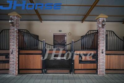 China Outdoor Heavy Duty European Horse Stalls Barn All colors 10ftx7ft for sale