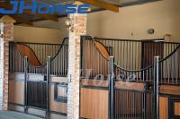 China Outdoor Heavy Duty European Horse Stalls Barn All colors 10ftx7ft for sale
