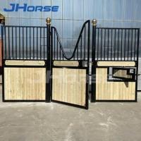 China Simple Mobile Durable Free Standing Kits Steel Horse Stalls Infilled Pine for sale