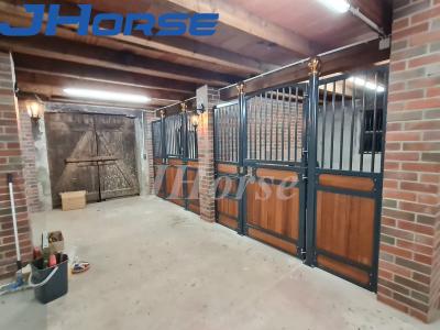 China Safety Heavy Duty Galvanized Horse Stall Fronts Panels Antirust 3000-4000mm Length for sale