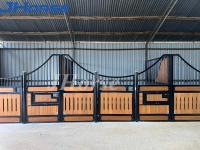 China Pine Wood European Horse Stalls Portable Indoor for sale
