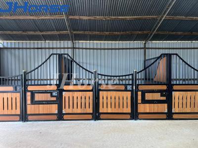 China Pine Wood European Horse Stalls Portable Indoor for sale