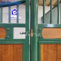 China Sturdy Durable European Horse Stalls 3.5m Length Pine Fillin Wood Type for sale