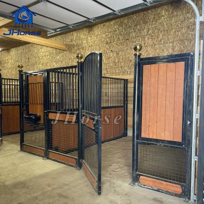 China Heavy Duty Steel Horse Stall Panels 1/4 Inch Easy Assembly 4 Set for sale