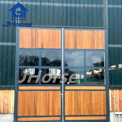 China Practical European Horse Stalls Bamboo Fillin Wood Pallet Customized Color Powder Coated Paneling for sale