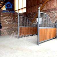 China Practical European Horse Stalls Bamboo Fillin Wood Pallet Customized Color Powder Coated Paneling for sale