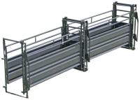 China Easy Access Portable Cattle Alleyway , 14 Gauge Sheet Adjustable Cattle Alley for sale
