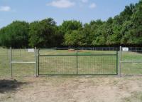 China Anti Crrosion Steel Field Gates , Welded Wire Mesh Steel Farm Fence Gate for sale