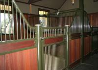 China 6 Horses European Horse Stalls Strong Solid Welded One Piece Frame for sale
