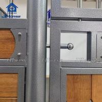 China European Horse Stalls with Welded Bamboo Front Panels Customizable 4.0m Length Galvanized Finish for sale