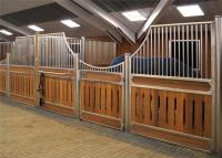 China Luxury Horse Stable Box / Portable Horse Stalls With Bamboo Wood for sale